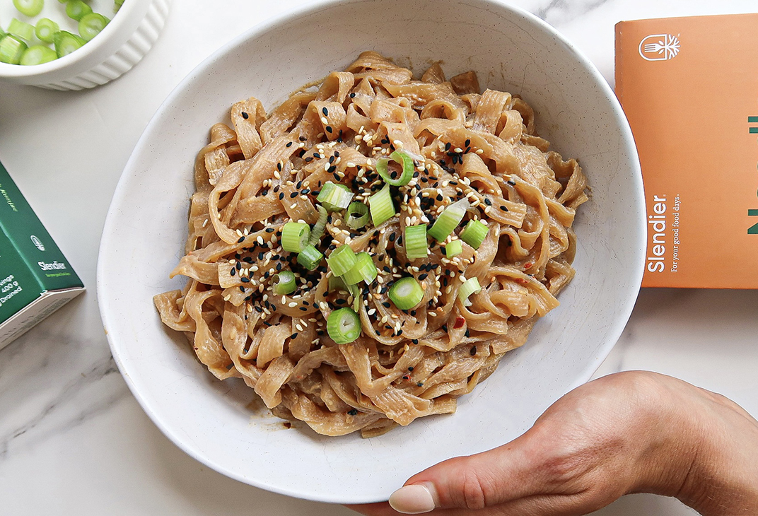 Spicy Sesame Garlic Noodles - Slendier